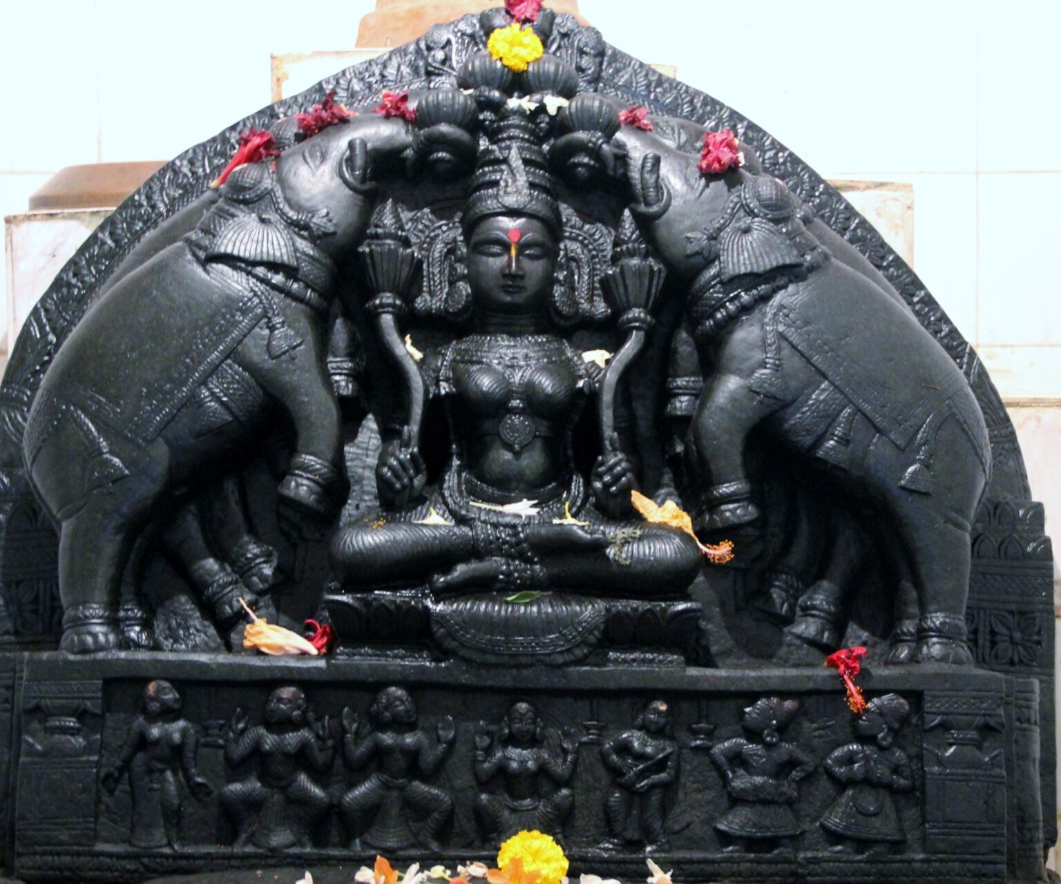 Gajalakshmi: The Symbol of All That is Prosperous And Auspicious ...